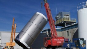 FreeCraneSpecs.com: Hiab 140 AW Crane Specifications/Load Charts