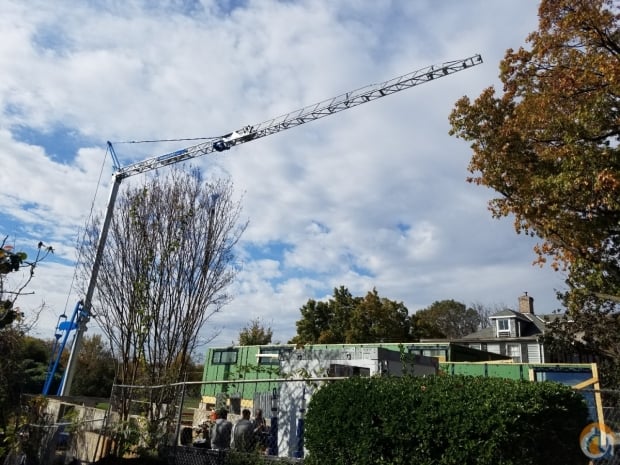 Montalift M21-4WDS: Self-Propelled 4WD/4WS, Self-Erecting Tower Crane ...