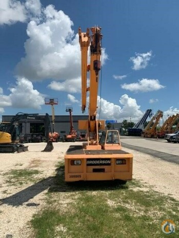 Sold 2000 BRODERSON IC80-3F Crane in Houston Texas | Crane Network