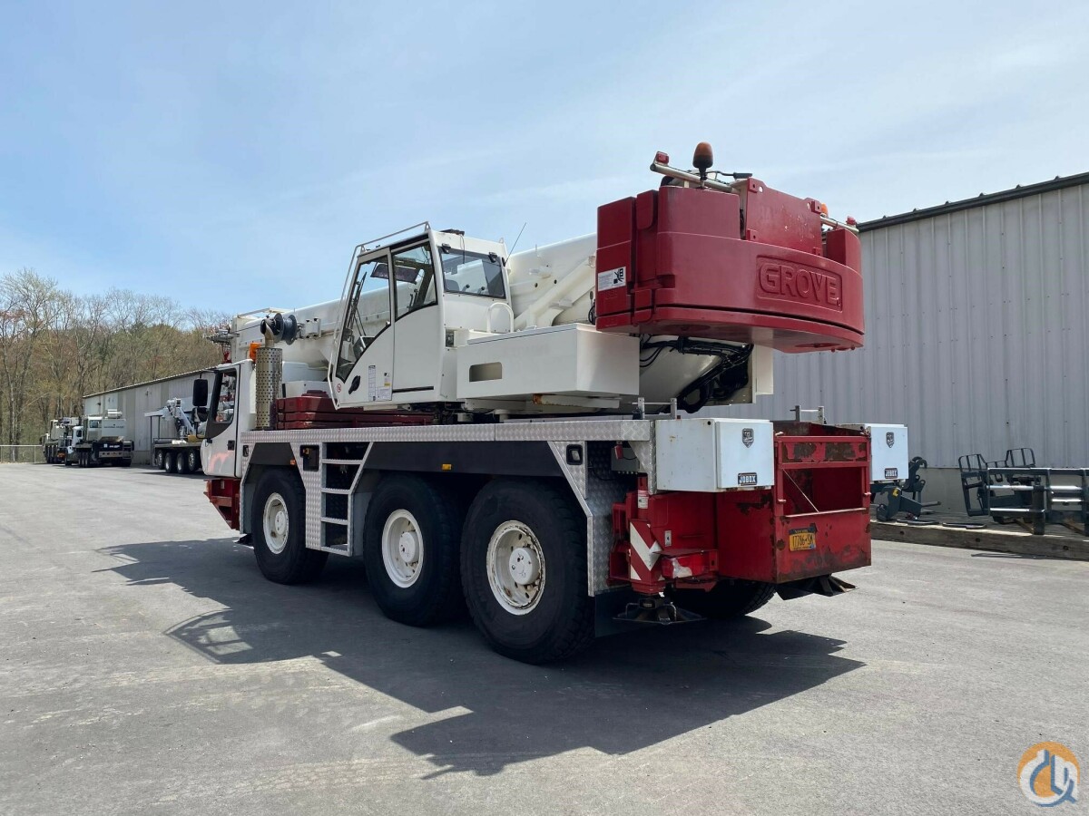 2010 GROVE GMK3055 Crane for Sale in Holbrook Massachusetts | Crane Network