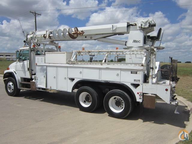 Sold 2003 Altec D3050-TR Crane in Calera Alabama | Crane Network