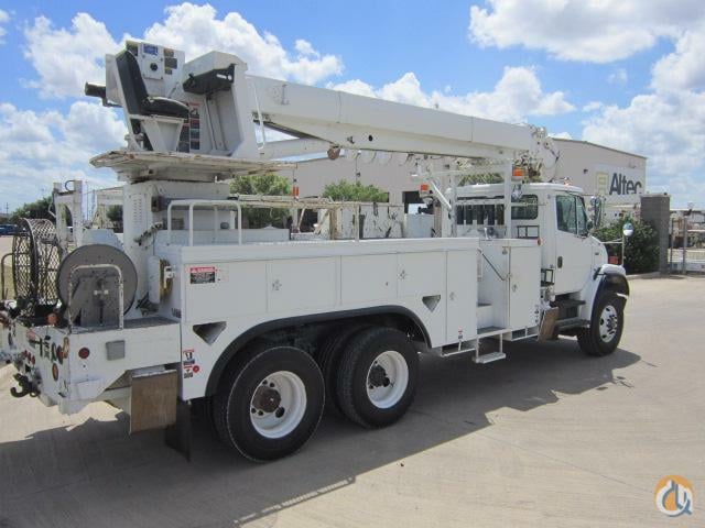 Sold 2003 Altec D3050-TR Crane in Calera Alabama | Crane Network