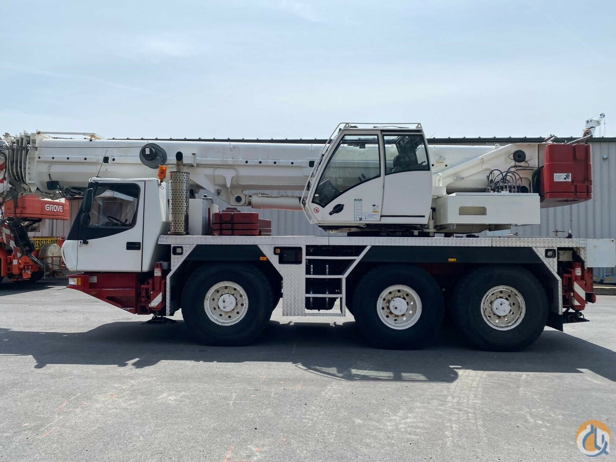 2010 GROVE GMK3055 Crane for Sale in Holbrook Massachusetts | Crane Network